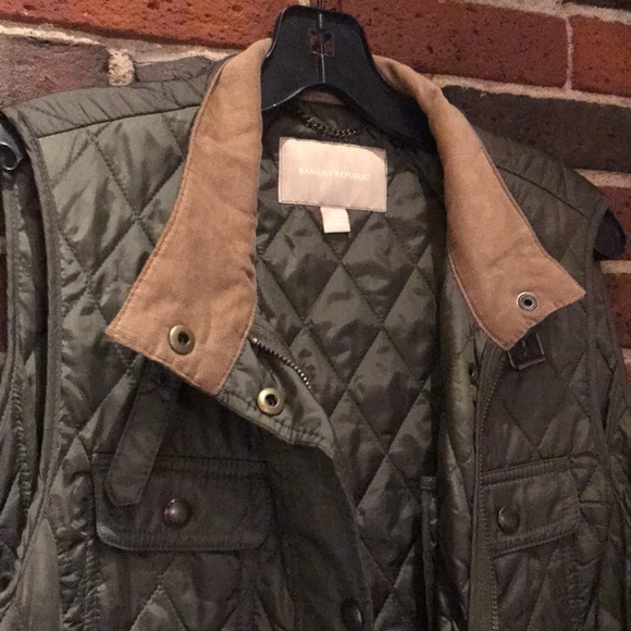 Banana Republic | Jackets & Coats | Quilted Vest | Poshmark